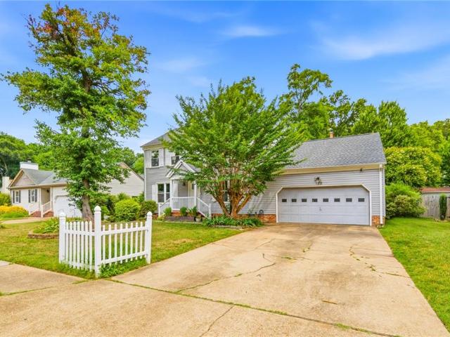 122 Michaels Woods Dr