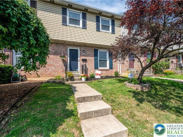 122 N 7th Street