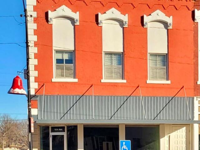 122 N Main St, Eureka, KS 67045 | MLS #619795