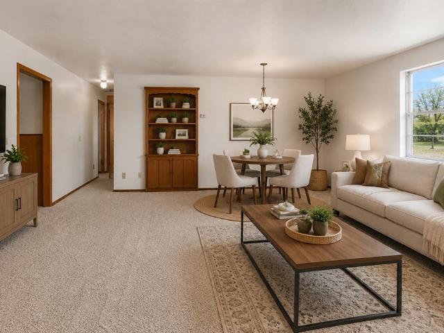 122 N Montebella Terrace