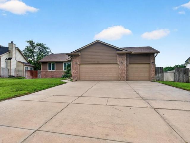 122 N Mount Carmel St, Wichita, KS 67203