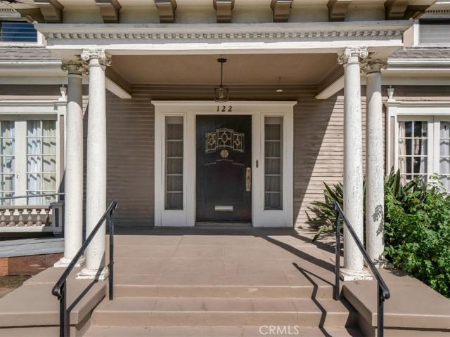 122 N Ridgewood Pl, Los Angeles, CA 90004 | MLS #SR26050 | Compass