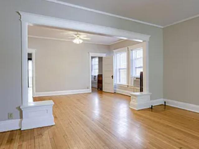 122 North 40th Street 2 Bedroom Apartment for Rent at 122 N 40th St, Omaha, NE 68131 Joslyn Castle
