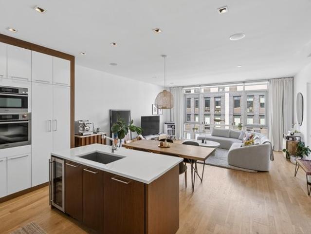 122 Newton St, Brooklyn, NY 11222