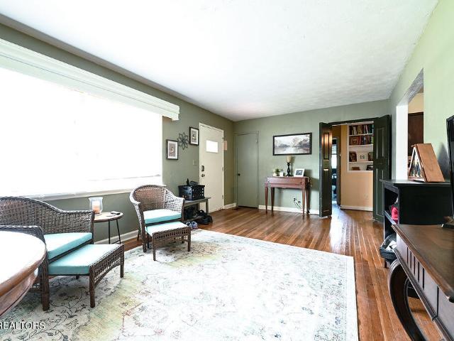 122 Salem Rd