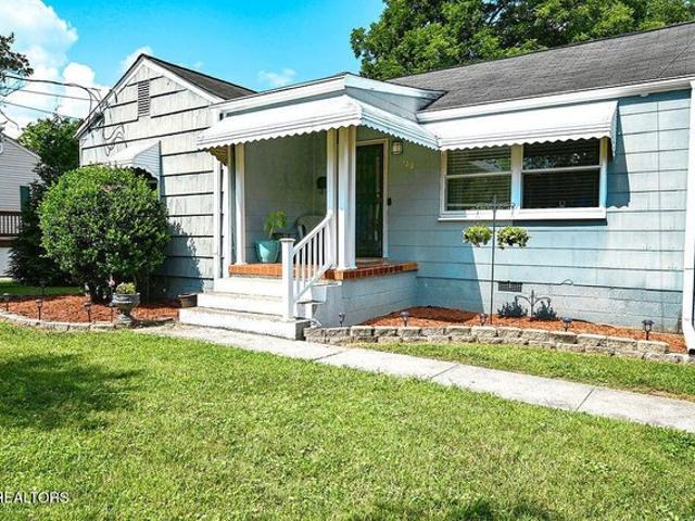 122 Salem Rd, Oak Ridge, TN 37830