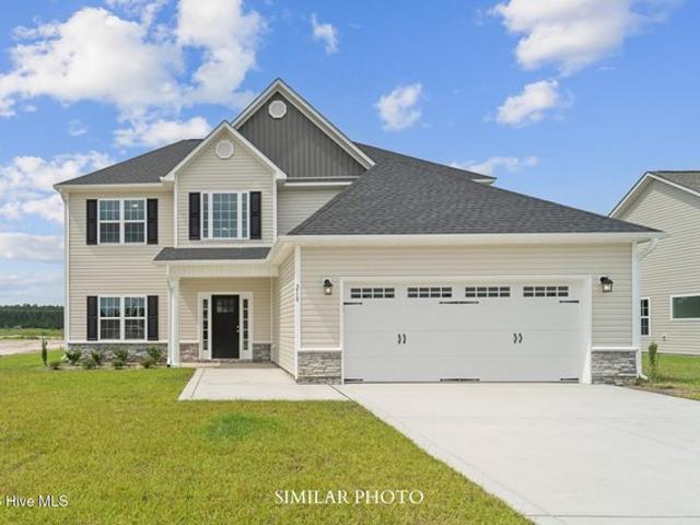 122 Sanctuary St, Jacksonville, NC 28546