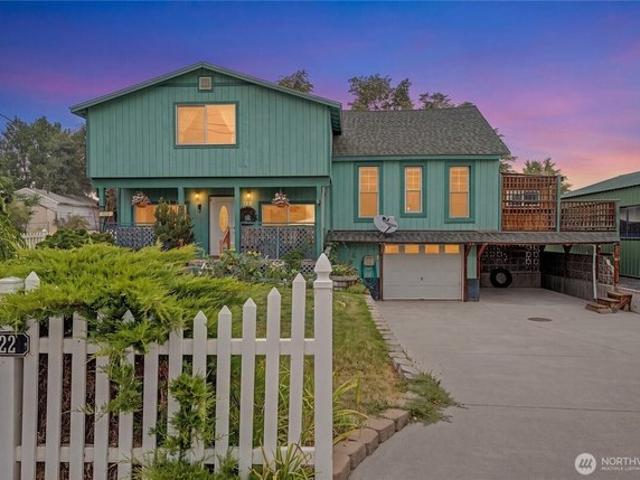 122 SE 3rd Ave, Soap Lake, WA 98851