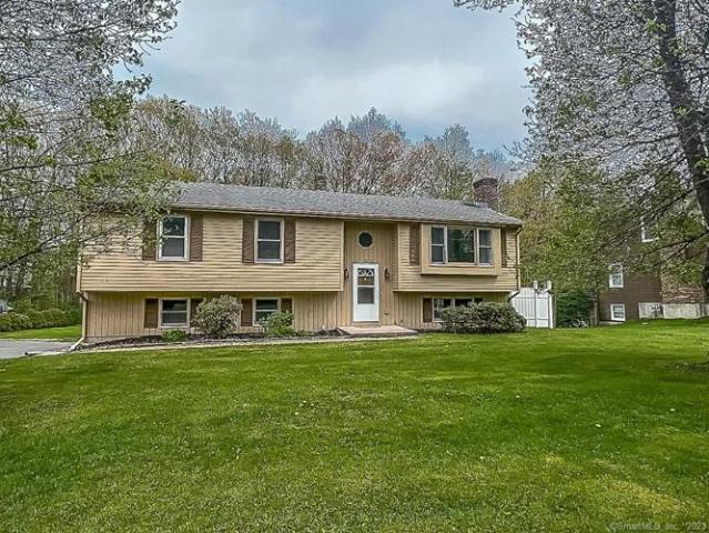 122 Shunpike Rd, Cromwell, CT 06416