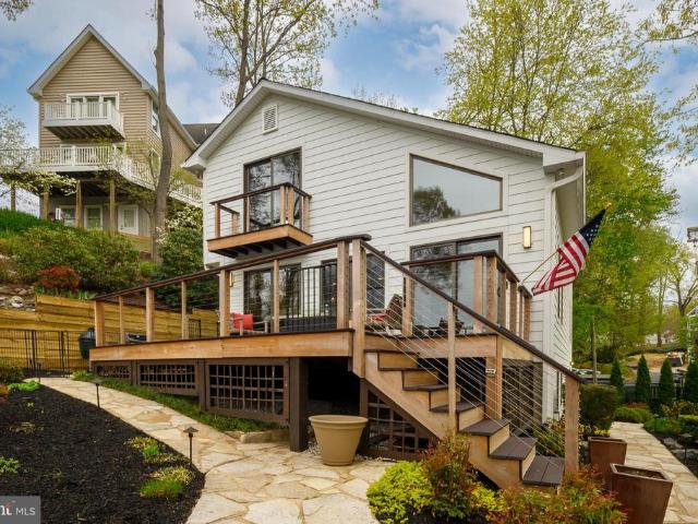 122 Shore Road