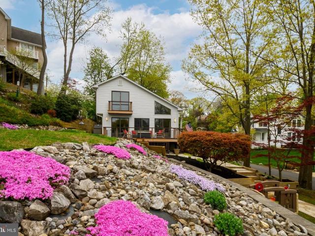 122 Shore Road