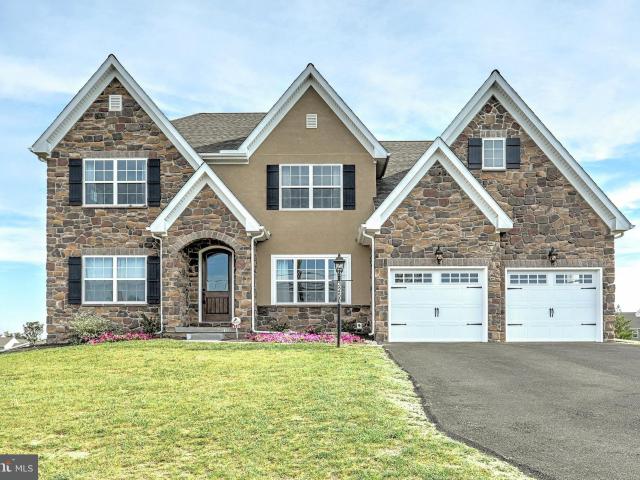 122 Silver Cir, Unit ETHAN, Mechanicsburg, PA 17050 | MLS #PACB2013