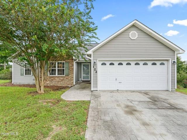 122 Silver Queen Ln, Richlands, NC 28574