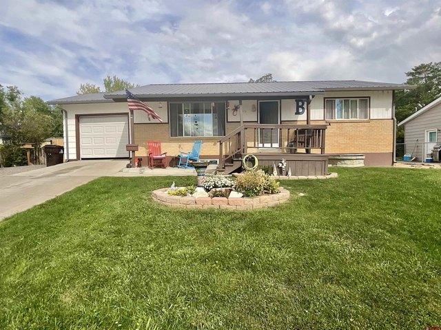 122 Spruce Dr, Montrose, CO 81401