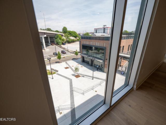 122 Stadium Way, Unit 301, Knoxville, TN 37915 | MLS #1326