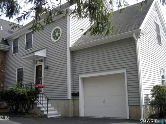 122 Summer St Unit 122, New Canaan, CT 06840