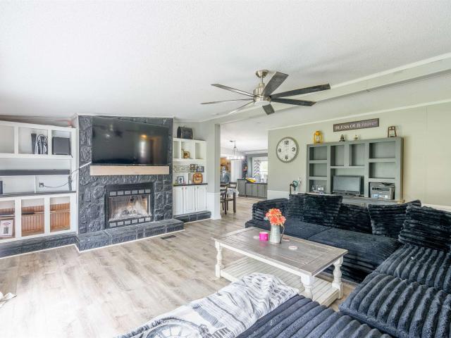 122 Sunrise Dr