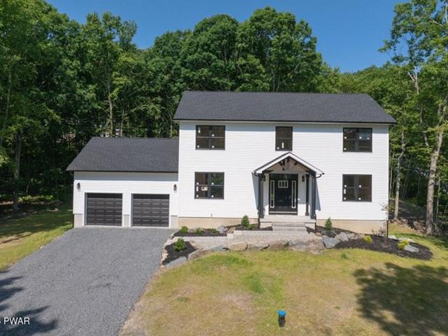 122 Poplar Dr, Milford, PA 18337