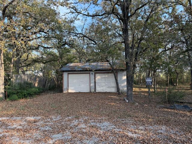 122 Pawnee Ct, Smithville, TX 78957 | MLS #1600