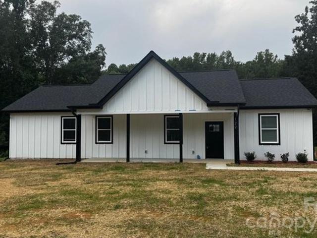 122 Pinecrest Dr, Shelby, NC 28152