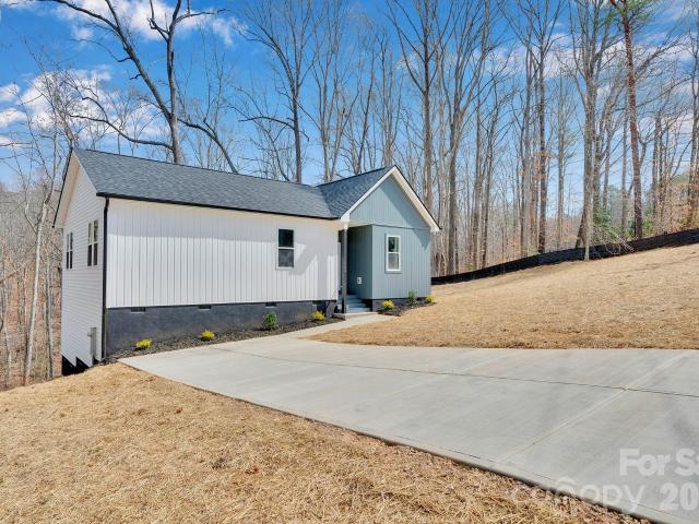 122 Plumtree Ln, Statesville, NC 28677 | MLS #4346 | Compass