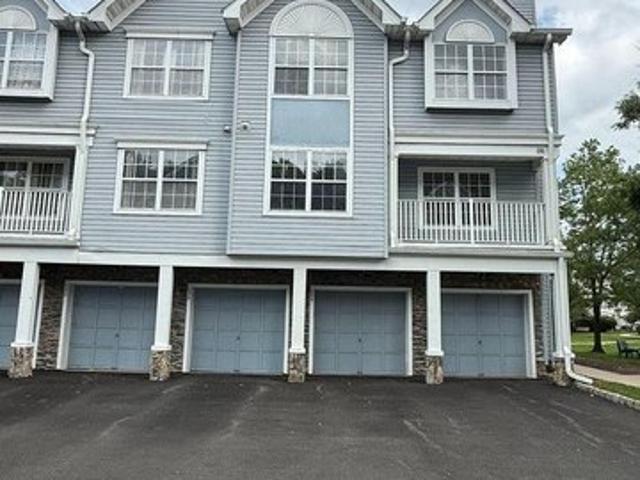 122 Prestwick Way, Edison, NJ 08820