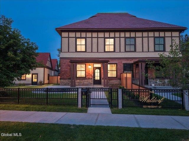 122 Regent St Unit 1, Saratoga Springs, NY 12866