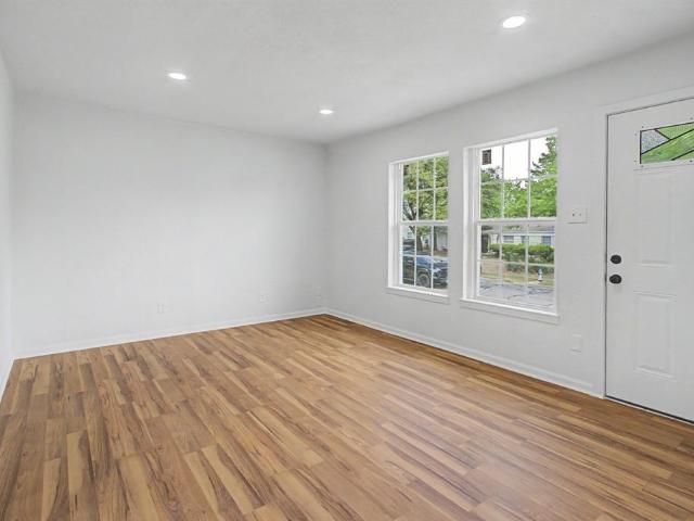122 W 11th Street
