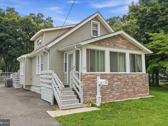 122 W Branch Ave, Pine Hill, NJ 08021