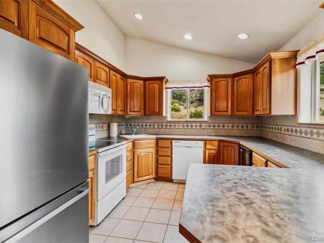 122 W Cline Drive