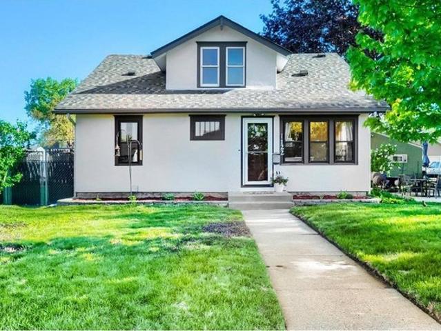 122 W Douglas St, South Saint Paul, MN 55075