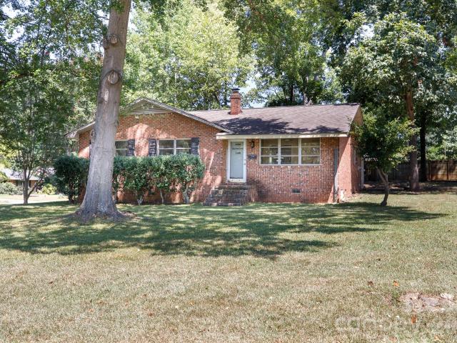 122 W Gregg Street