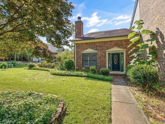 122 W Lake Cir, Madison, AL 35758