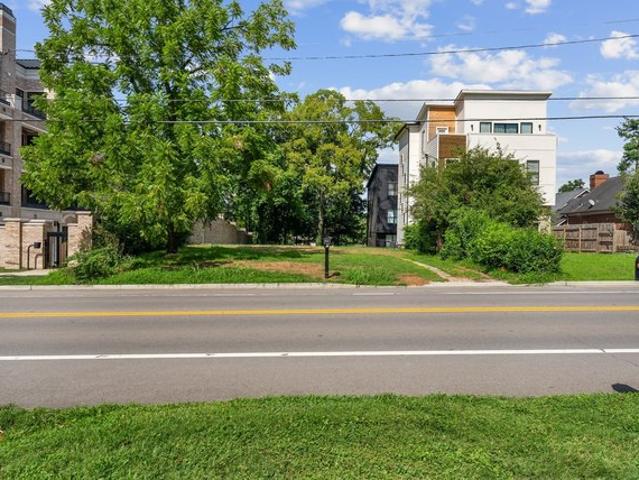 122 Woodmont Blvd, Nashville, TN 37205
