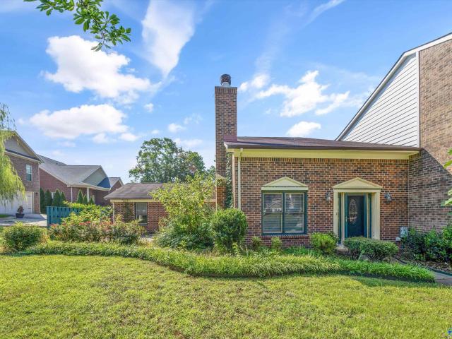 122 West Lake Circle