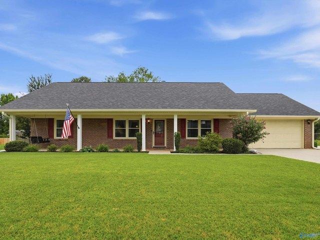 122 Wickstone Rd, Meridianville, AL 35759