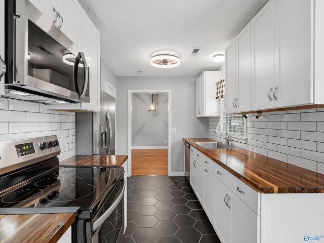 122 Wickstone Road