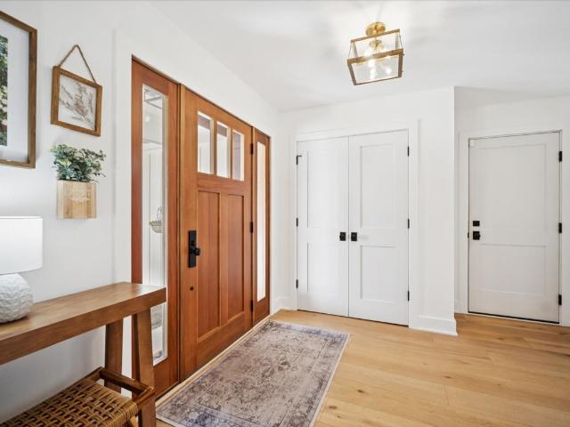 122 Williamsburg Drive