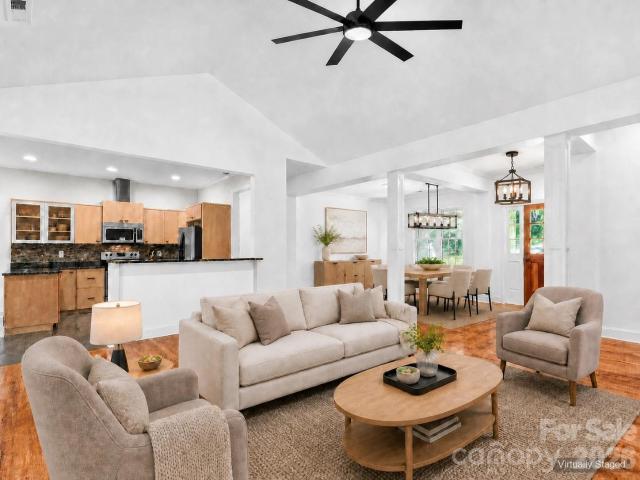 122 Twin Courts Drive