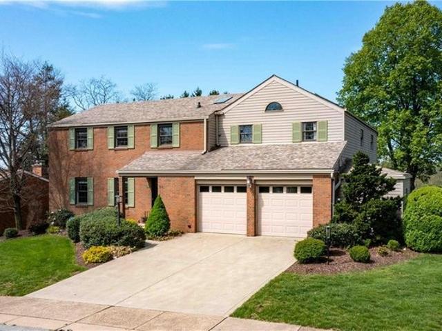 122 Tynewood Dr, Turtle Creek, PA 15145