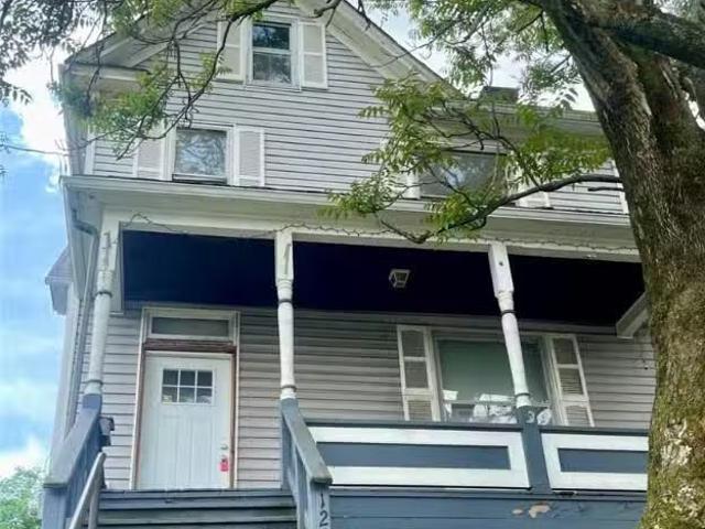 122 ZEIGLER AVE, BUTLER, PA 16001 Single Family Residence For.