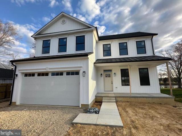 122A N Lake Dr, Stevensville, MD 21666