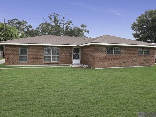 12345 E Robin Hood Dr, Baton Rouge, LA 70815