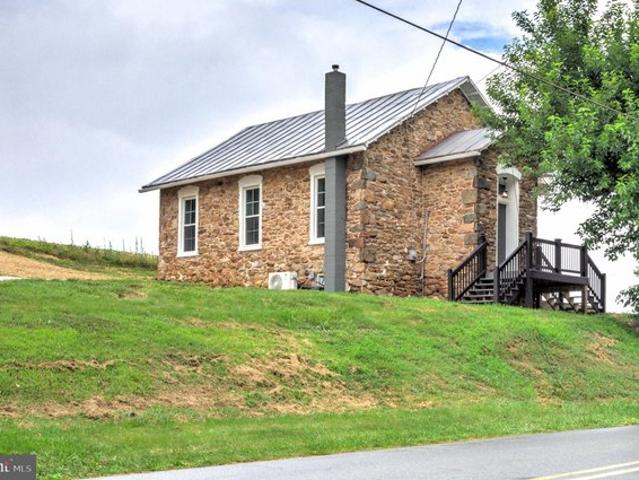 1234 Canadochly Rd, York, PA 17406