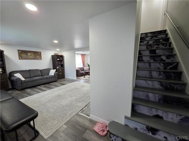 1234 Greenview Drive