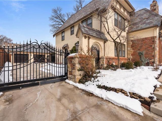 1234 Huntington Road