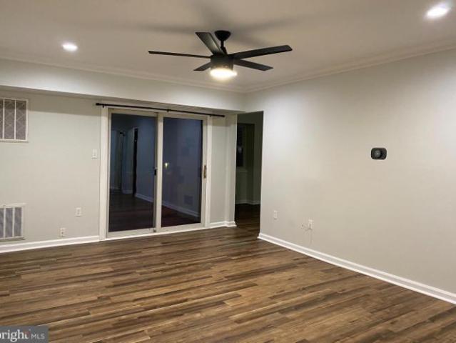 1234 Liberte Ct, Burlington, NJ 08016