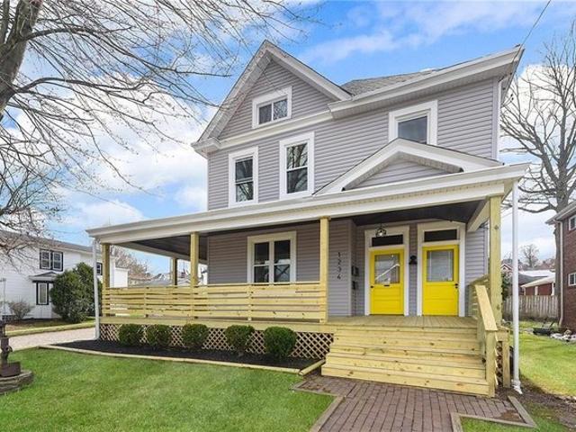 1234 Ridge Ave, Coraopolis, PA 15108