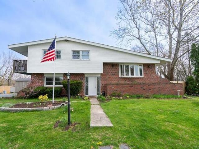 1234 Sunset Cir, Slatington, PA 18080