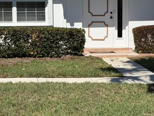 1234 S Lakes End Dr Apt B, Fort Pierce, FL 34982